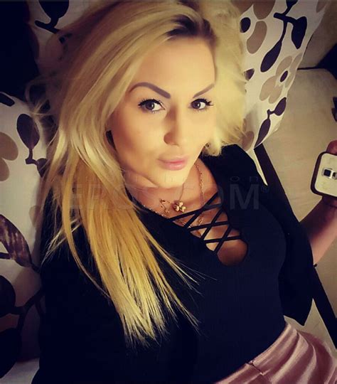 Susan Model 7252422642 Located In Chicago Illinois