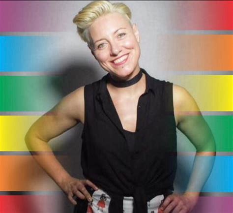 Saski Singer “lesbian Visibility Makes Me Feel United”