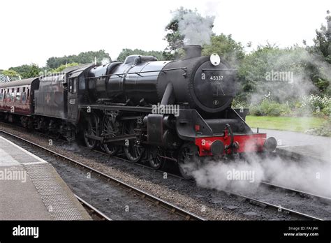 Lms Stanier Class 5 Black 5 45337 On Platform At Weybourne On The