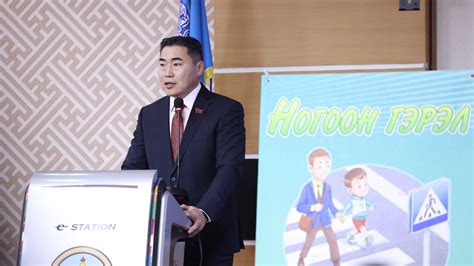 “Ногоон гэрэл цагаан шугам” арга хэмжээний шилдгүүдэд шагнал гардуулах арга хэмжээ боллоо Humanz