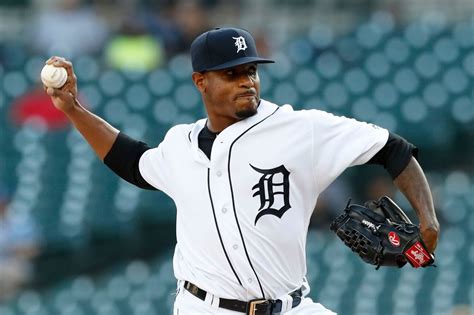 Veteran Pitcher Edwin Jackson Finds New Home