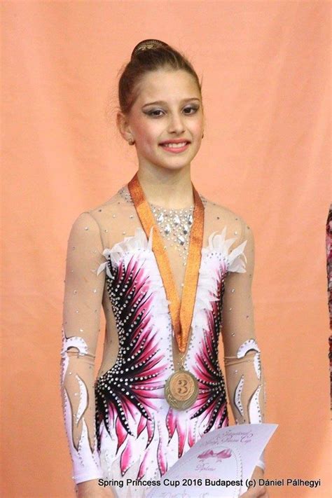 Трика за художествена Трика за художествена гимнастика