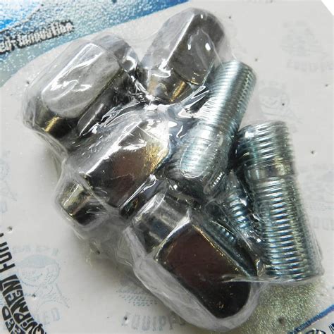 Prisioneiro E Porca De Roda Fusca Brasilia 14 Mm Empi 00 9534 0