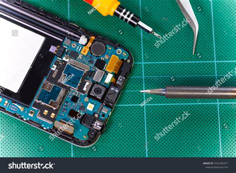 16 670 Mobile Motherboard Images Stock Photos And Vectors Shutterstock