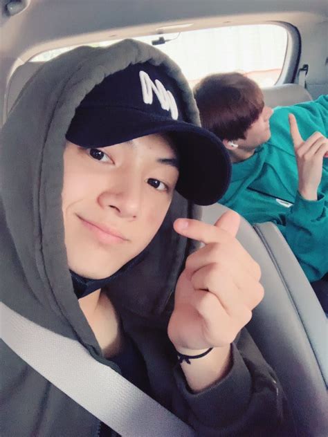 Jay Kingdom 📱 Twitter 260920 ↳ Actualización De Jay Facebook