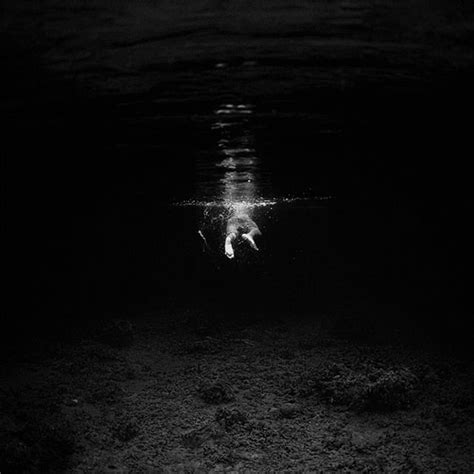 Swimming Into The Void Rthalassophobia