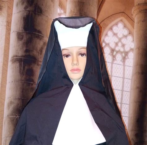 Benedictine Nuns Habits