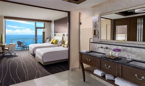 메인 Dusit Thani Guam Resort