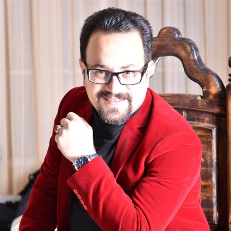 استاد مرتضی جاوید سلطان حافظه‌ ایران، مدرس زبان، تقویت حافظه و تندخوانی