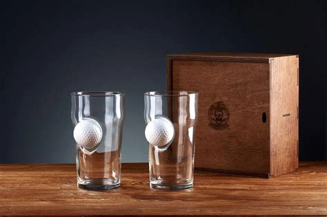 Перші карти з назвою “Україна” та “Козаки” 1572 р та 1580 р Про Україну і українців