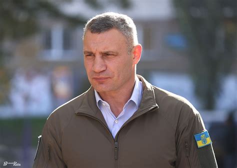 Київ повертається до планових відключень світла — Кличко Вечірній Київ