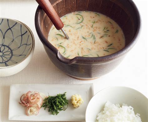 さっぱり爽やかな食べ心地の冷や汁 大庭英子さんの食べ飽きない定番レシピ Dancyu ダンチュウ 食こそエンターテインメント！