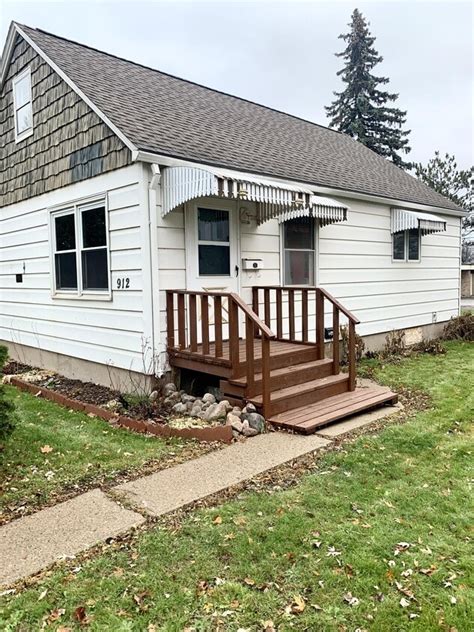 912 17th St N Virginia Mn 55792 House Rental In Virginia Mn