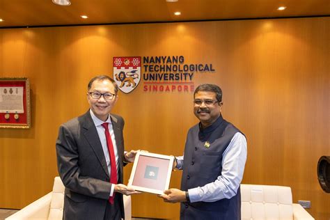 Ntu President Professor Ho Teck Hua Hosts Indian Minister For Education