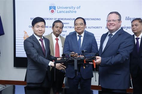 កម្ពុជាសហការជាមួយសាកលវិទ្យាល័យអង់គ្លេស អភិវឌ្ឍន៍ដ្រូនគ្មានមនុស្សបើកក្នុងសកម្មភាពមីន