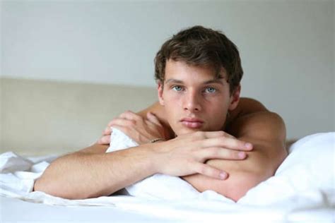 If Someone Is Being Deceptive Theyll Usually Display These 15 Behaviors