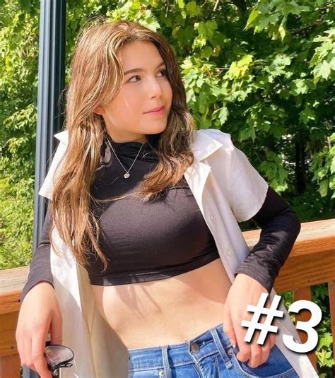 Michelle R Reactgirls1