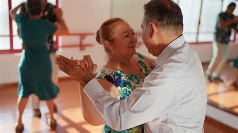 574 Jitterbug Dance Stock Videos Footage And 4k Video Clips Getty Images