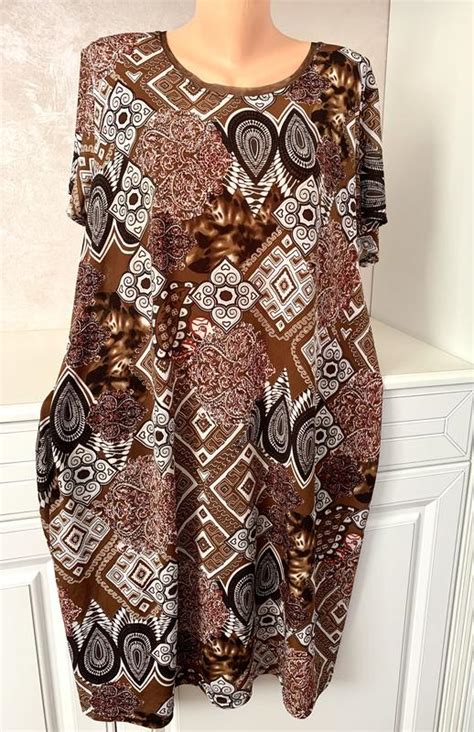 Віскозне плаття великого розміру — ціна 300 грн у каталозі Сукні міді Купити жіночі речі за