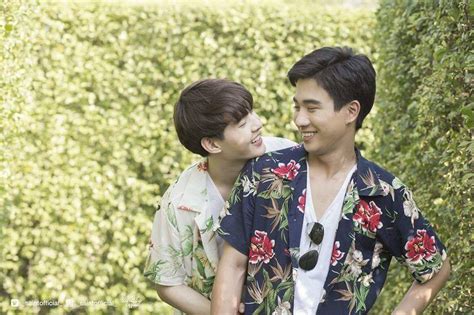 ရသစုံ Gay စာေပက႑ ကၽြန္ေတာ့္ေဖေဖရဲ႕သူငယ္ခ်င္း