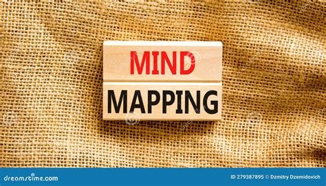 Symbole De Mappage Mental Mots Concept Carte Mentale Sur Blocs En Bois