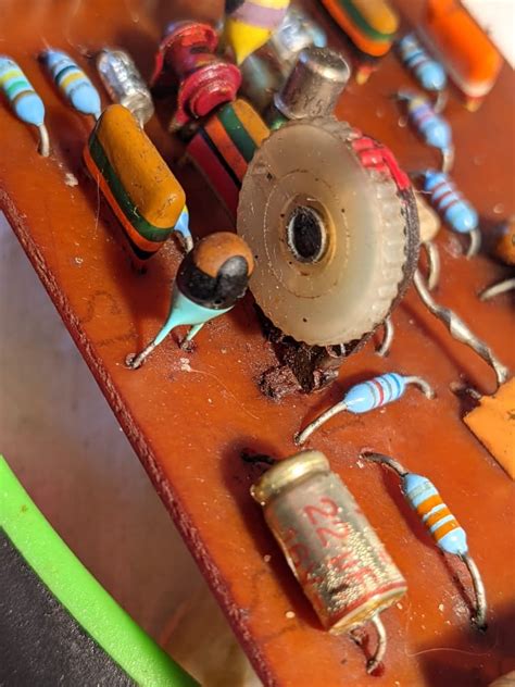 Need Help Identifying Components And Capacitors R Askelectronics