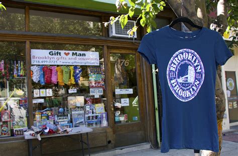Brooklyn Ts And Souvenirs Brooklyn Sweatshirts And T Shirts
