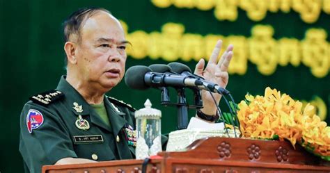 ព្រះមហាក្សត្រ ចេញព្រះរាជក្រឹត្យ ត្រាស់បង្គាប់ដំឡើងឋានន្ដរស័ក្ដិថ្នាក់ «នាយឧត្តមសេនីយ៍