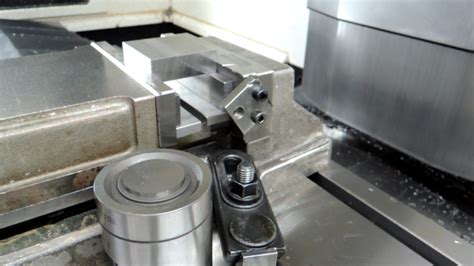 머시닝센터 공작물 좌표계 설정 및 공구 셋팅 실무 실습 아큐센터 다이얼게이지 하이트프리세터 기계식 바이스 각종 공구 활용 네이버 블로그