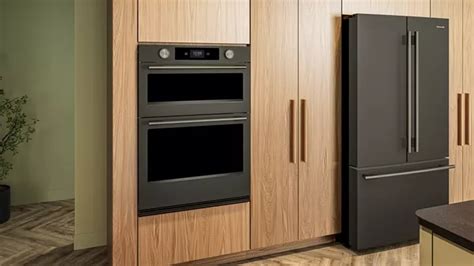 30 Inch Smart Electric Combo Wall Oven With Assisted Cooking Modes