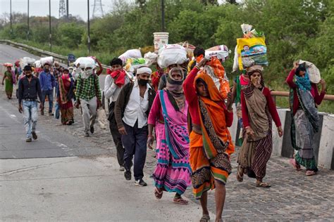 In Pictures The Long Road Home For Indias Migrant Workers