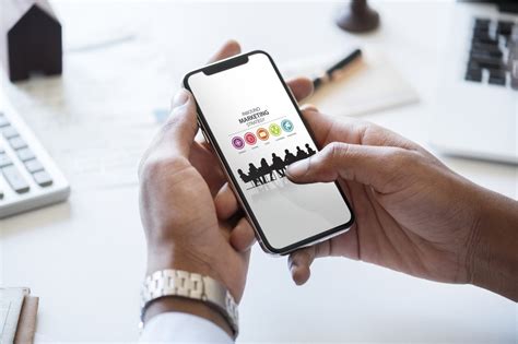 무료 이미지 미국 사람 신청 사업 실업가 코카서스 사람 Cc0 핸드폰 확인 닫다 연결 Creative Common 0 Creative Commons