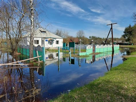 За кілометр від Білорусі як у село на Житомирщині приходив “рускій мір” Читайте на Ukr Net