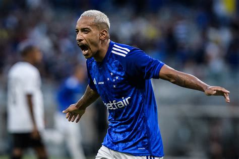 após ser convocado matheus pereira não esconde felicidade agradecer