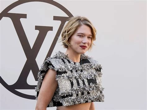 Corte Corto De Moda Estilo Y Tendencia Fusión Moda