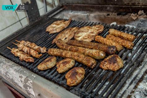 Hotel Pautalia Лудогорско пиле на жар и вкусна скара ви очакват в ресторанта на хотел Пауталия