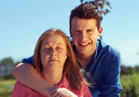 13 Signs Of Mommy Issues In Men