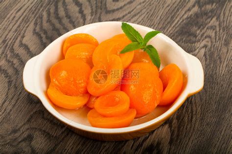 薄荷叶杏罐头高清图片下载 正版图片505810020 摄图网