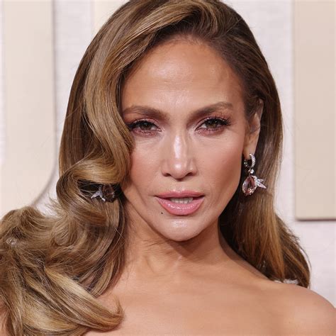 Jennifer Lopez Continues To Make Fans Blush As She Shows Off Her Famous