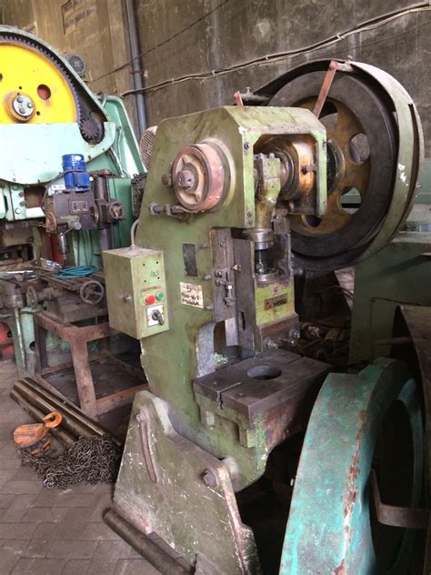 Jual Mesin Bubut Bekas