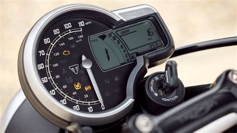 Speed 400 2025 Khivraj Triumph Motorcycles