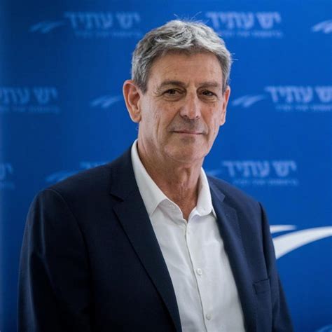 חבר הכנסת רם בן ברק חושש שאנשים מסוימים יגרמו לנו לשלם מחירים מאוד