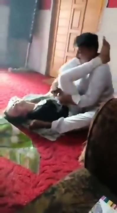 Pakistani Pakistani College Professor Romance With Her Own College Student Viral Mms