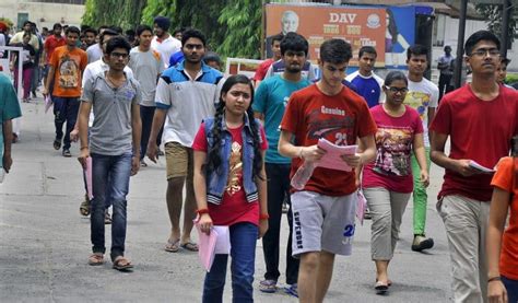 JEE Main 2018 CBSE To Release Official Answer Keys By April 24 Check Cut Off And Result Date