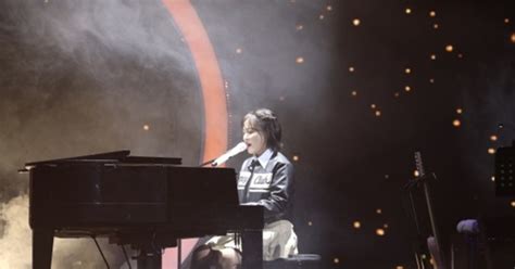 윤하 콘서트 엔딩곡은 사건의 지평선…잊지 못할 한 해 소감