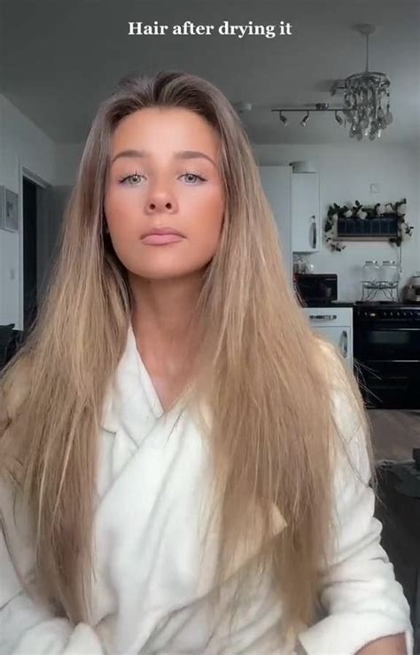 Woman Reveals How She Curls Her Hair In 5 Minutes Using Clever Three