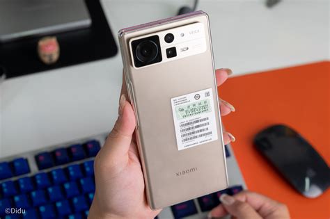 Trên tay Xiaomi Mix Fold