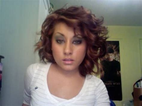 Sexy Curls With Short Hair How To Curl Short Hair Short Hair Styles Sexy Curls