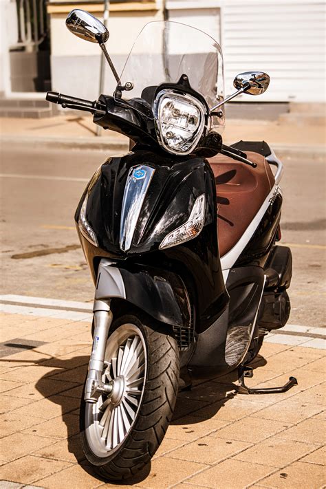 무료 사진 오토바이 스쿠터 오토바이 오토바이 차량 휠 빈티지 클래식 거리 레트로