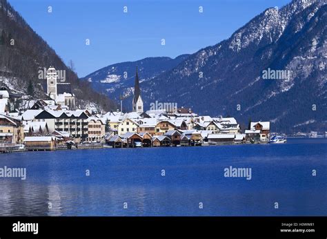 Austria Salzkammergut Hallstatt Hallstätter Lake Winter Upper